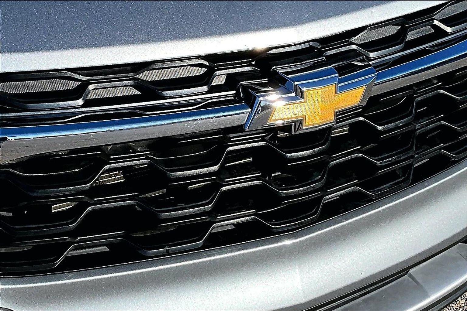 2025 Chevrolet Trax LT Topeka KS | Lawrence Manhattan Kansas City ...